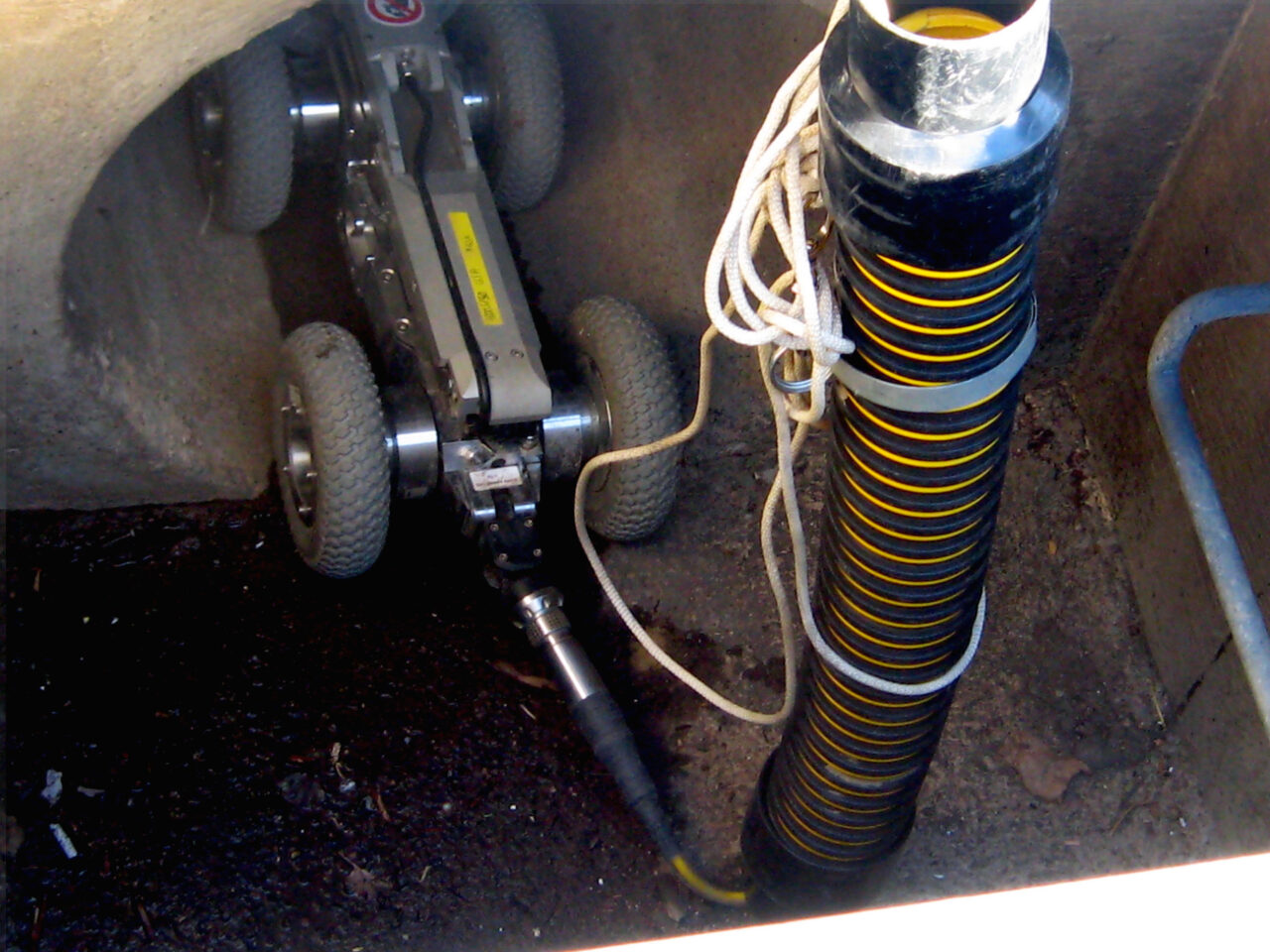 Sewer Inspections Save Sewers - Expert Trenchless Pipe Lining By Blue ...